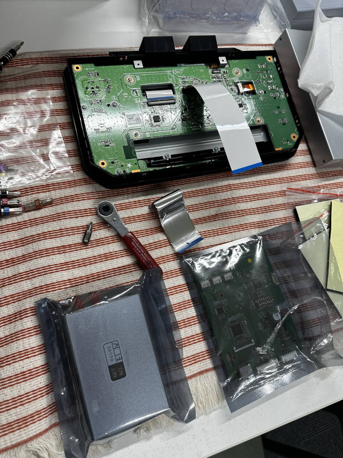 純正MFDタイプR35 GT-R 後期用 CarPlay / AndroidAUTO対応ディスプレイオーディオ – リトルガレージ ...